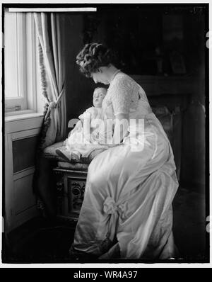 McLEAN, EDWARD B., MRS Stock Photo - Alamy