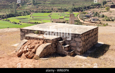Antandroy traditional tomb in southern Madagascar Stock Photo - Alamy
