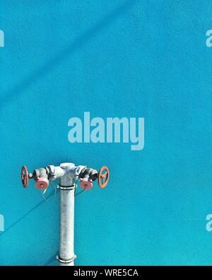 Wall mounted fire hydrant on new building Stock Photo: 41601111 - Alamy