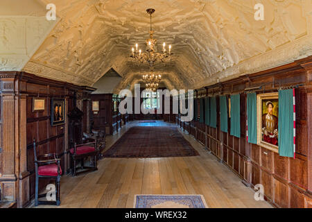 The Long Gallery of Hever Castle Stock Photo - Alamy