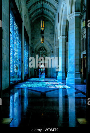 Interior of Washington National Cathedral / Church of Saint Peter and ...