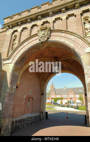 Historic Naarden fortifications. Utrechtse Poort (Utrecht Gate) with ...