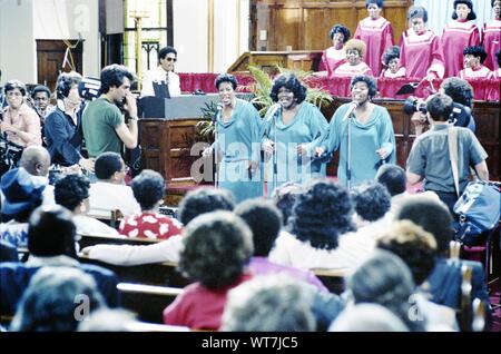 SAY AMEN, SOMEBODY, center, The Barrett Sisters, from left: Rodessa Barrett Porter, Delois ...
