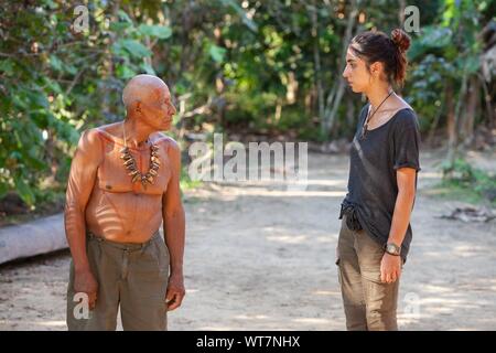 GREEN FRONTIER, aka FRONTERA VERDE, from left: Nelson Camayo, Juana del ...