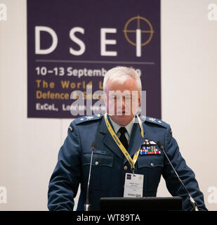 Canadian Royal Air Force Brig.-Gen. Kevin Whale, Space Operations ...