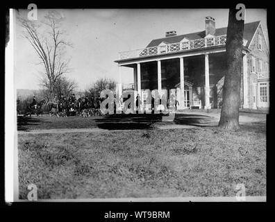 Meet of the Pedmont fox hounds at ''Corotoman'' Stock Photo - Alamy