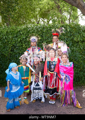 Members of a traditional Native-American dance group from Zuni Pueblo ...
