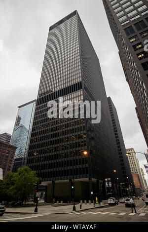 Kluczynski Federal Building federal center downtown Chicago Illinois ...