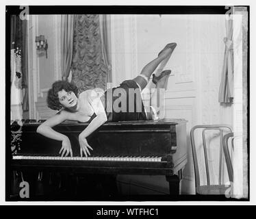 Miss Lucille Layton, 11-24-23 LOC npcc.09919 Stock Photo - Alamy