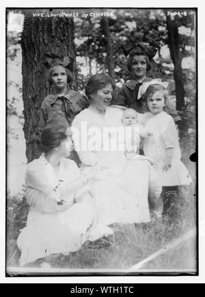 Louise Homer & children Stock Photo - Alamy