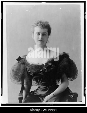Mrs. Elizabeth Cameron, half-length portrait, seated, facing front ...
