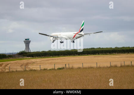 Emirates Boeing 777 at Newcastle International Airport Stock Photo - Alamy