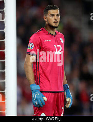 Kosovo goalkeeper Arijanet Muric Stock Photo - Alamy
