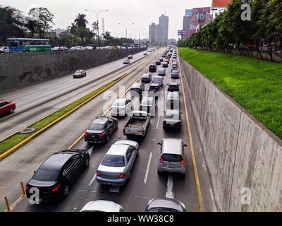 Traffic at the main highways Via expresa and Javier Prado at the ...
