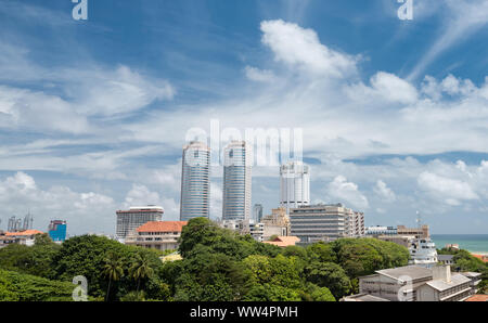 Colombo Sri Lanka skyline cityscape photo. Sunset in Colombo with views ...