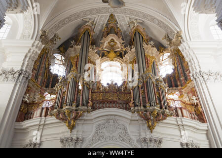 Main organ by Joseph Gabler, Basilica of St. Martin, Weingarten, Upper ...