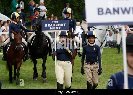 Pony club members coming into the arena to meet Princess Anne Stock ...
