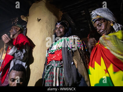 Oromo pilgrims singing in the shrine of sufi Sheikh Hussein , Oromia ...