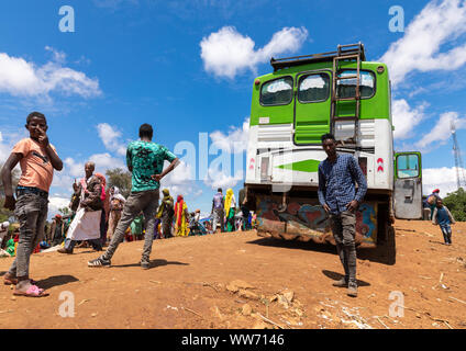 Bus bringing oromo pilgrims to the pilgrimage, Oromia, Sheik Hussein ...