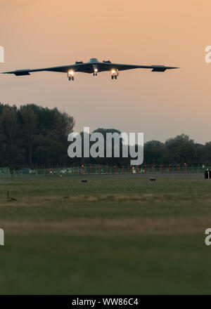 RAF bombers taking off on a bombing raid Stock Photo - Alamy