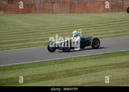 A 500cc Formula 3 Cooper-JAP racing at Brands Hatch, England, 1950 ...