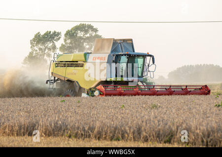 A Claas 750 Lexion Combine Harvester working the fields in Kent Stock ...