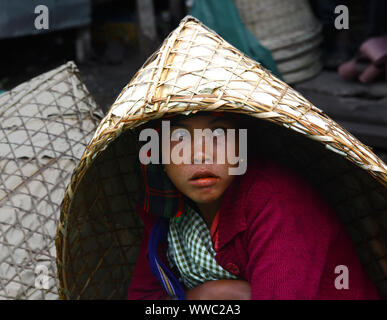 Khasi women doing their daily chores for their living Stock Photo - Alamy