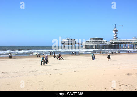 Wind Surfing in Scheveningen Stock Photo - Alamy