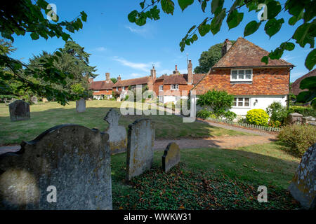 Pretty churchyard of Hellingly village church, East Sussex, UK Stock ...