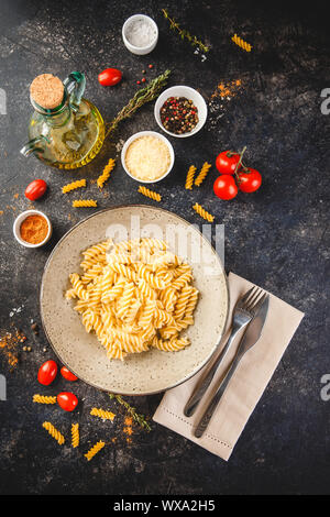 Pasta with avocado sauce and cherry tomatoes Stock Photo - Alamy