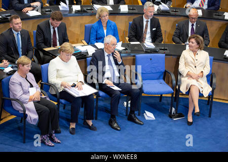 Mechthild Topfer, Angela Merkel, Klaus Topfer and Armin Laschet with ...