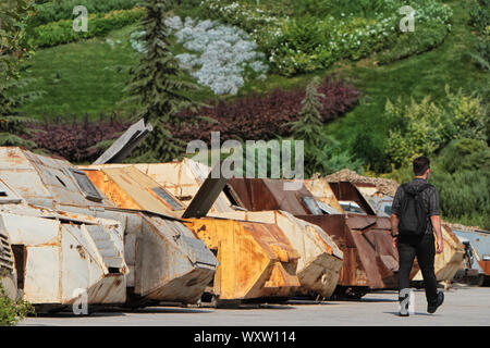 The ISIL suicide car display Stock Photo - Alamy