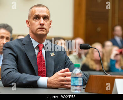 The power of giving, opening Stock Photo - Alamy