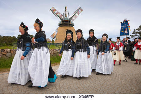 Women in traditional frisian costumes, Nebel, Amrum island, North Stock ...