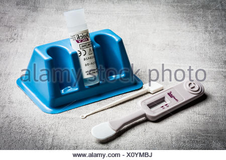 Oraquick ® HCV Hepatitis C Rapid Antibody Test Stock Photo - Alamy