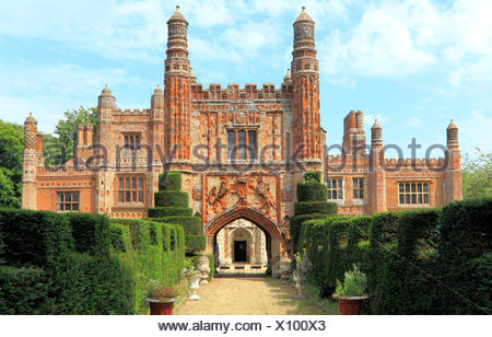 The historic 16th Century Tudor House known as The House That Moved in ...