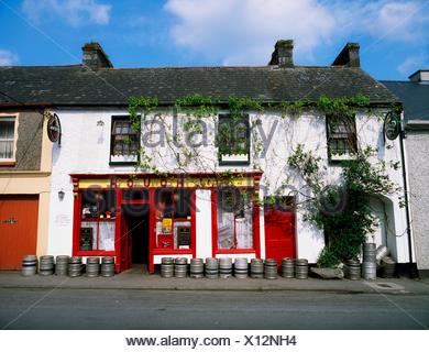Traditional Pub, Banagher, Co Offaly, Ireland Stock Photo - Alamy