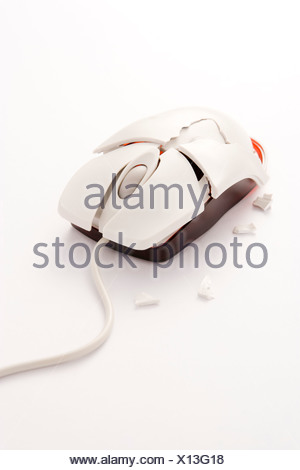 A Broken Computer Mouse Stock Photo - Alamy