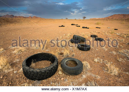 Rubbish in the Sahara desert Stock Photo: 22659429 - Alamy