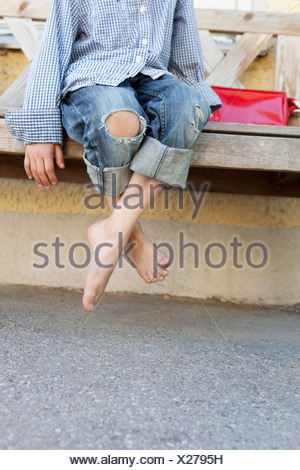 Boy's bare feet Stock Photo: 48948043 - Alamy