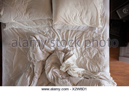 Overhead view of double bed Stock Photo: 33823699 - Alamy