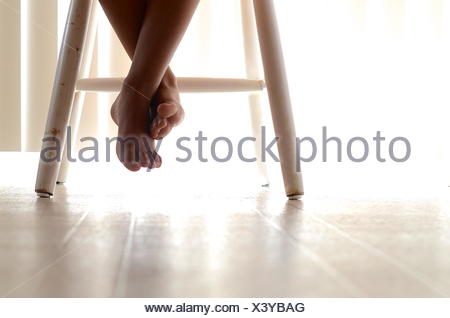 Child's bare legs and feet Stock Photo - Alamy