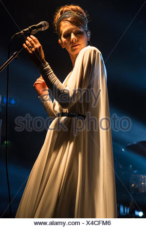 Louise Rhodes, singer of the British band Lamb, live in the Schueuer ...