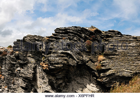 Slate rock formation on the coast of Cornwall near Boscastle, Cornwall ...