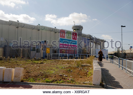 Border crossing between Jerusalem and Bethlehem, West Bank, Jerusalem ...