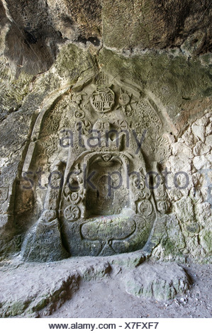 Altar in a cave Stock Photo: 57921899 - Alamy