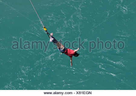 Bungee Rope. Bungee jumping rope cut open to show how it's made Stock ...
