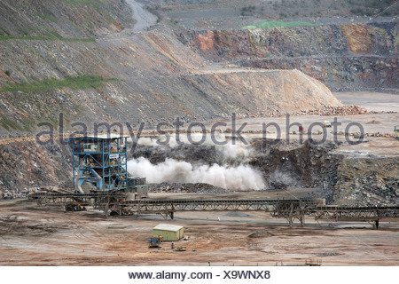 The Yeoman Torr Works quarry in Shepton Mallet, England, is one of the ...