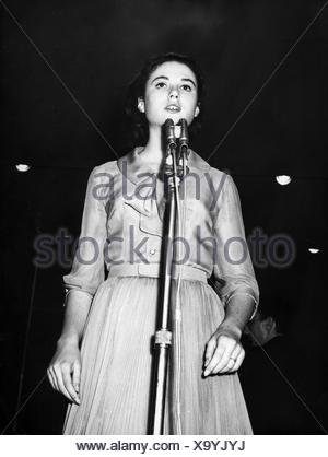 gigliola cinquetti, festival di sanremo, 1968 Stock Photo - Alamy