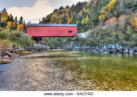 Point Wolfe covered Bridge, Fundy National Park, Bay of Fundy, New ...